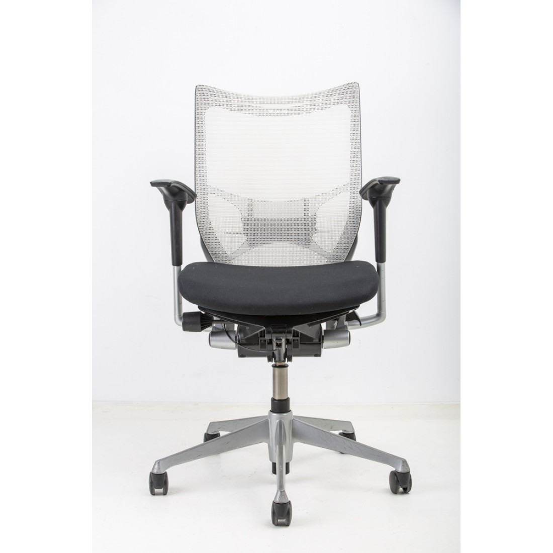 tweedehands Okamura CP Baron Office Chair Refurbished Design Office ...
